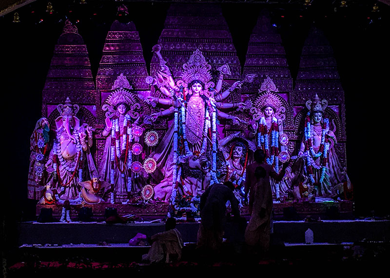 A Complete Guide to C.R.Park’s Durga Puja | Backpacking with my Lens