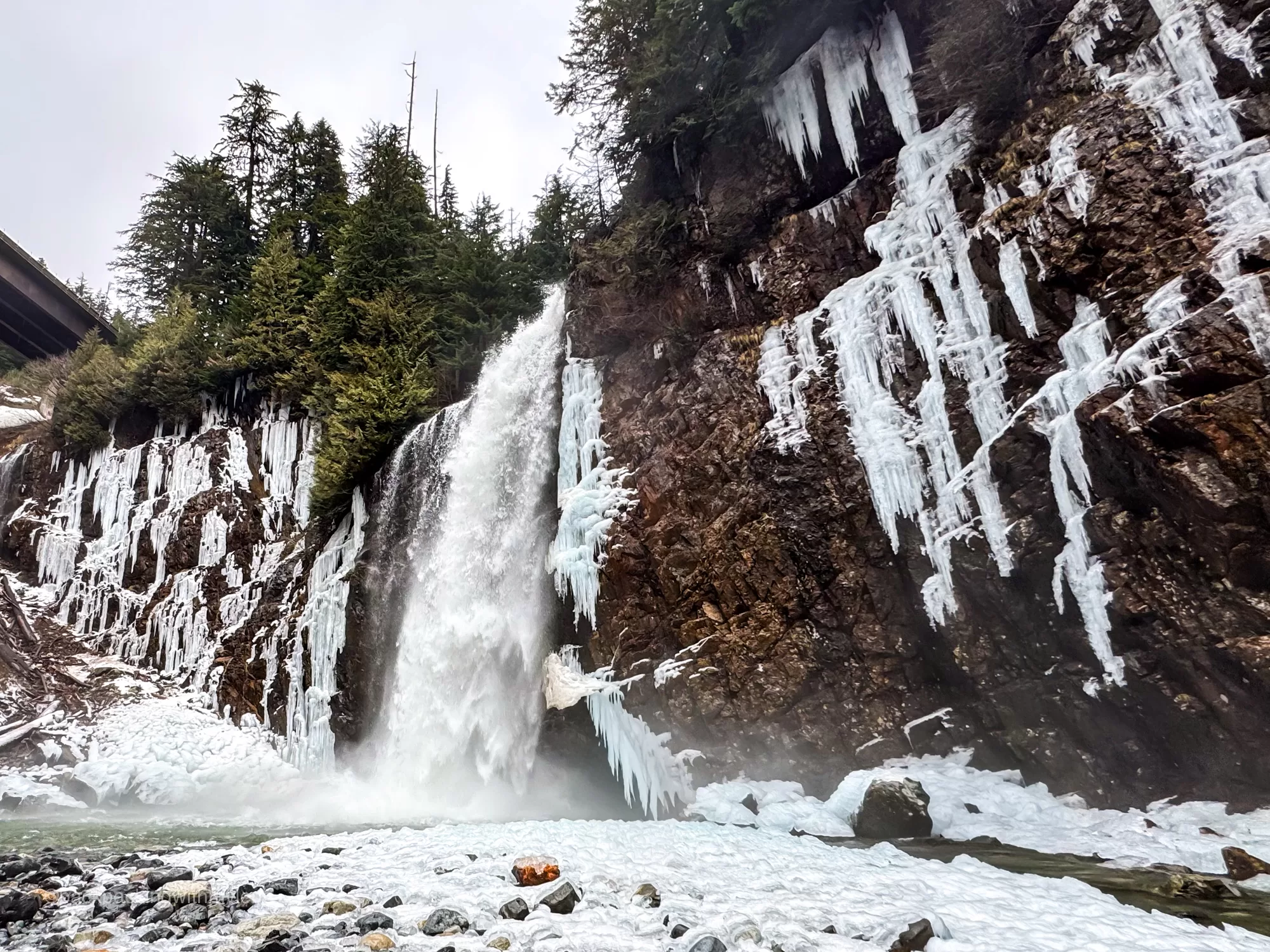 Washington’s Best Winter Waterfall Hike at Franklin Falls